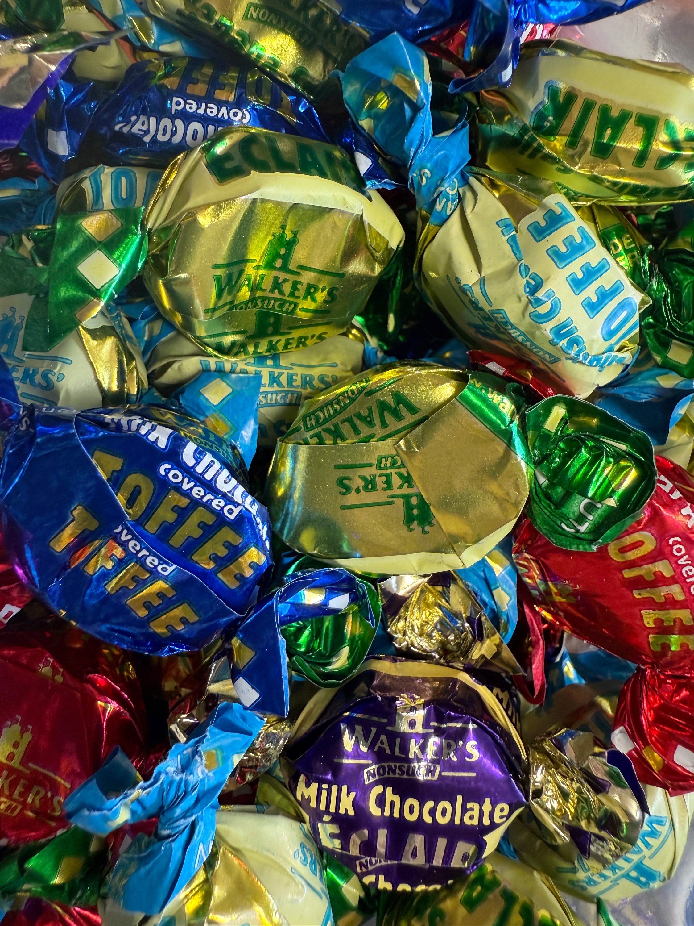 Walkers Assorted Toffees and Chocolate Eclairs 11 pieces | The Whizz ...
