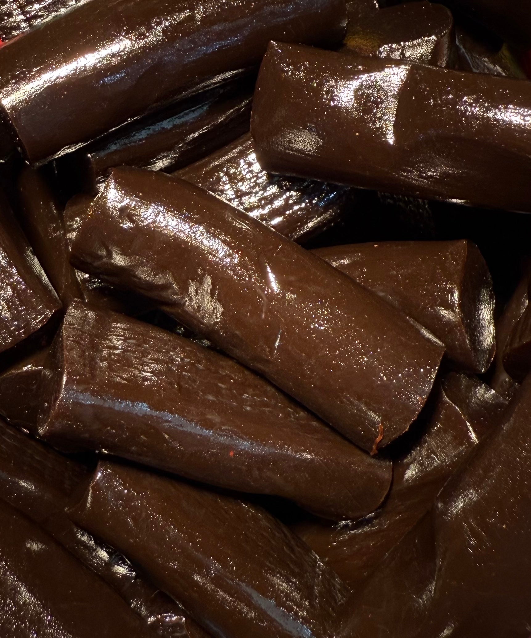 Fyna Licorice Bites 200g | The Whizz Pop Candy Shop