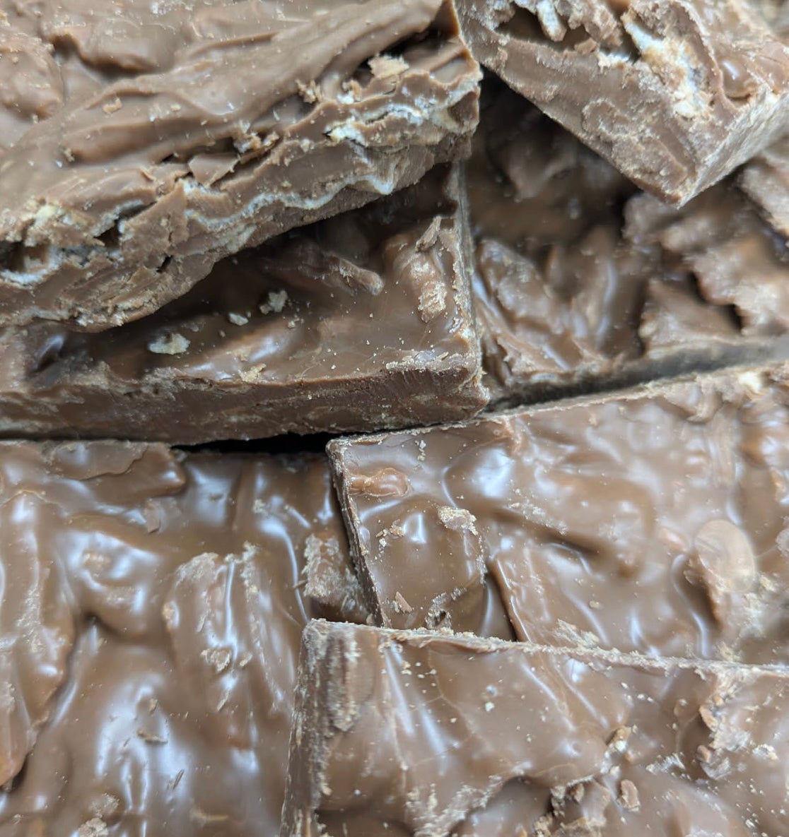 Milk Choc Potato Chip Bark 100g | The Whizz Pop Candy Shop